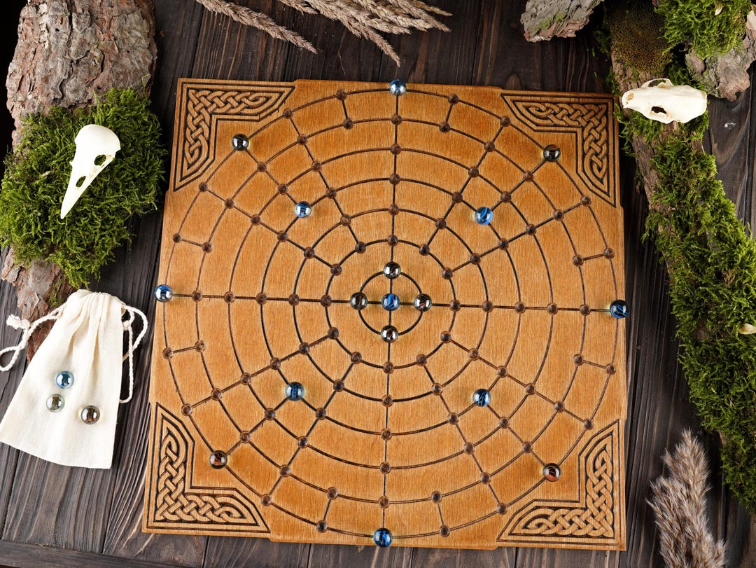 Fidchell Board Game, Ancient Celtic Game, Traditional Board Game, Round ...
