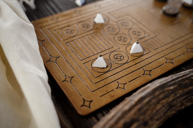 Royal Game of Knossos, Ancient Greek Games, Traditional Board Game ...