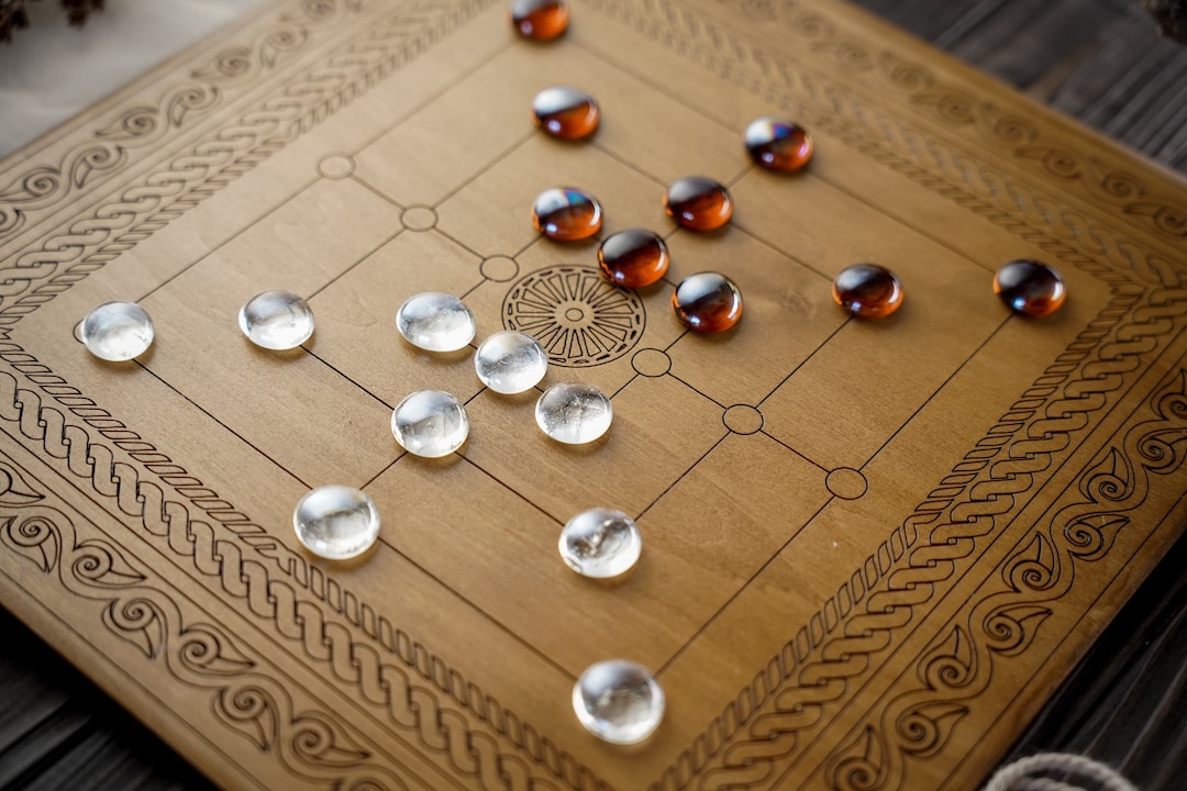 Nine Man Morris Board Game, the Mill Game, Cowboy Checkers, Ninepenny ...