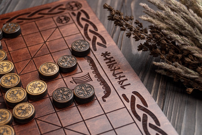Hnefatafl "yggdrasil" Wooden Board Game , Handmade Hnefatafl, Viking ...