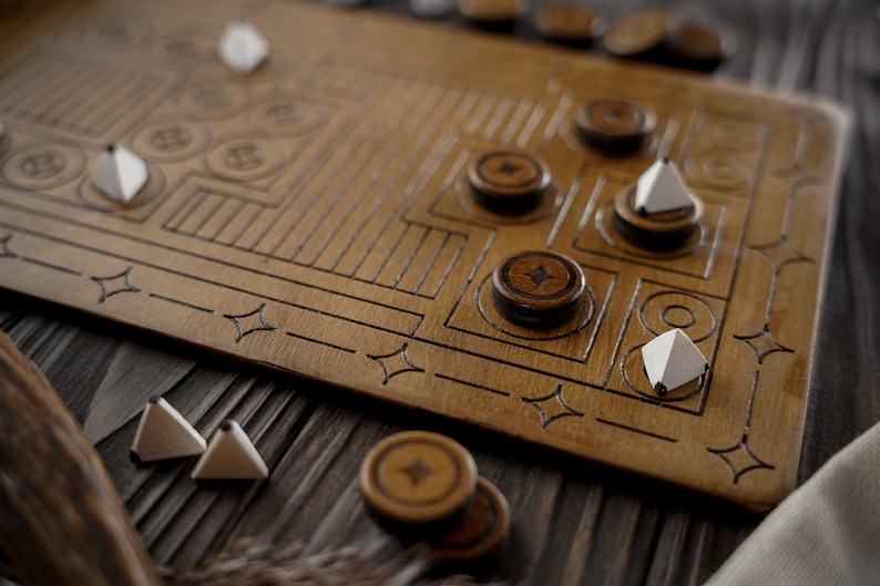 Royal Game of Knossos, Ancient Greek Games, Traditional Board Game ...