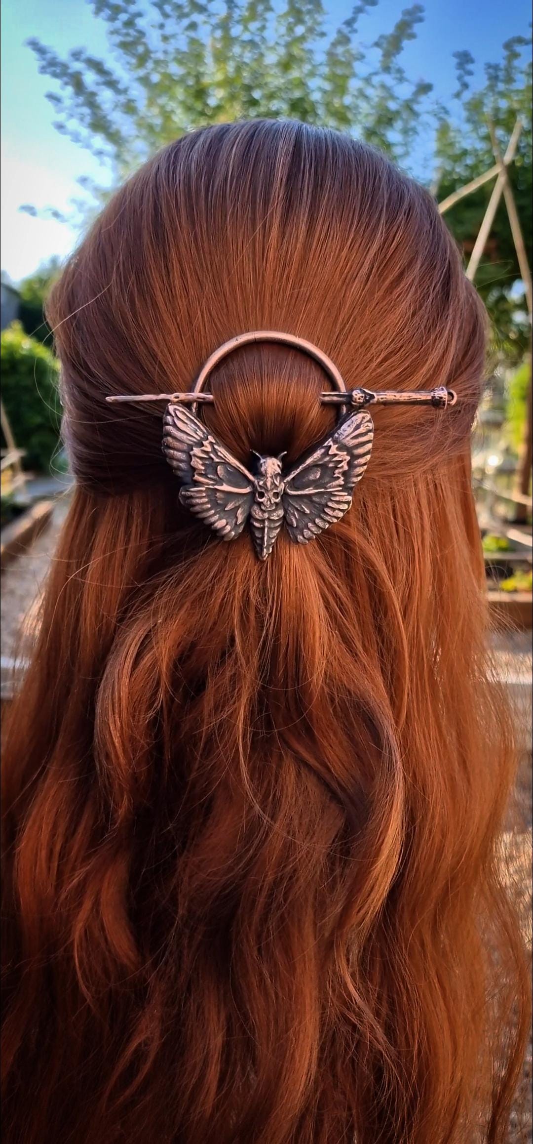 Death's-head Moth Hair Pin – Gothic Woodland Hair Accessory - Etsy