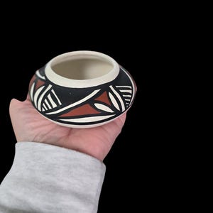 Vintage Native American Hand Painted Pot - Etsy