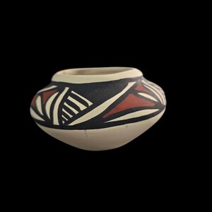 Vintage Native American Hand Painted Pot - Etsy