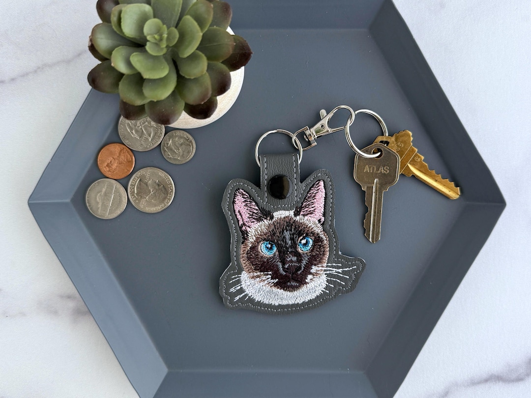 Siamese Cat Keychain - Handmade Embroidered Gift for Cat Lover ...