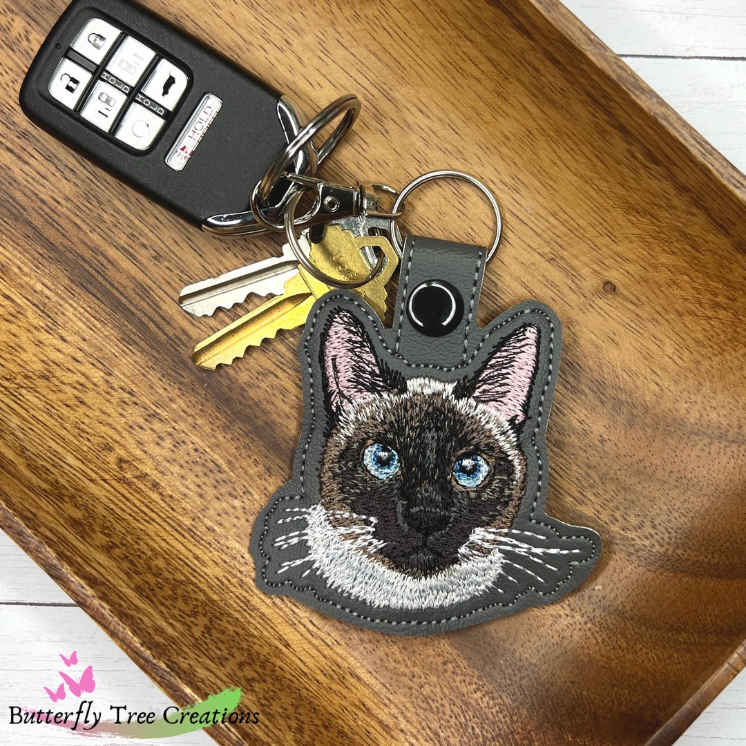 Siamese Cat Keychain - Handmade Embroidered Gift for Cat Lover ...