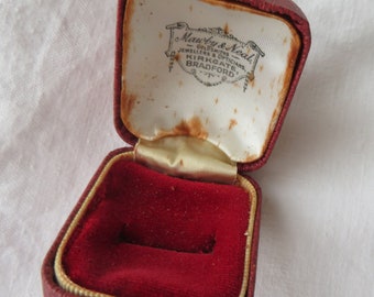 Antique Ring Box - Etsy