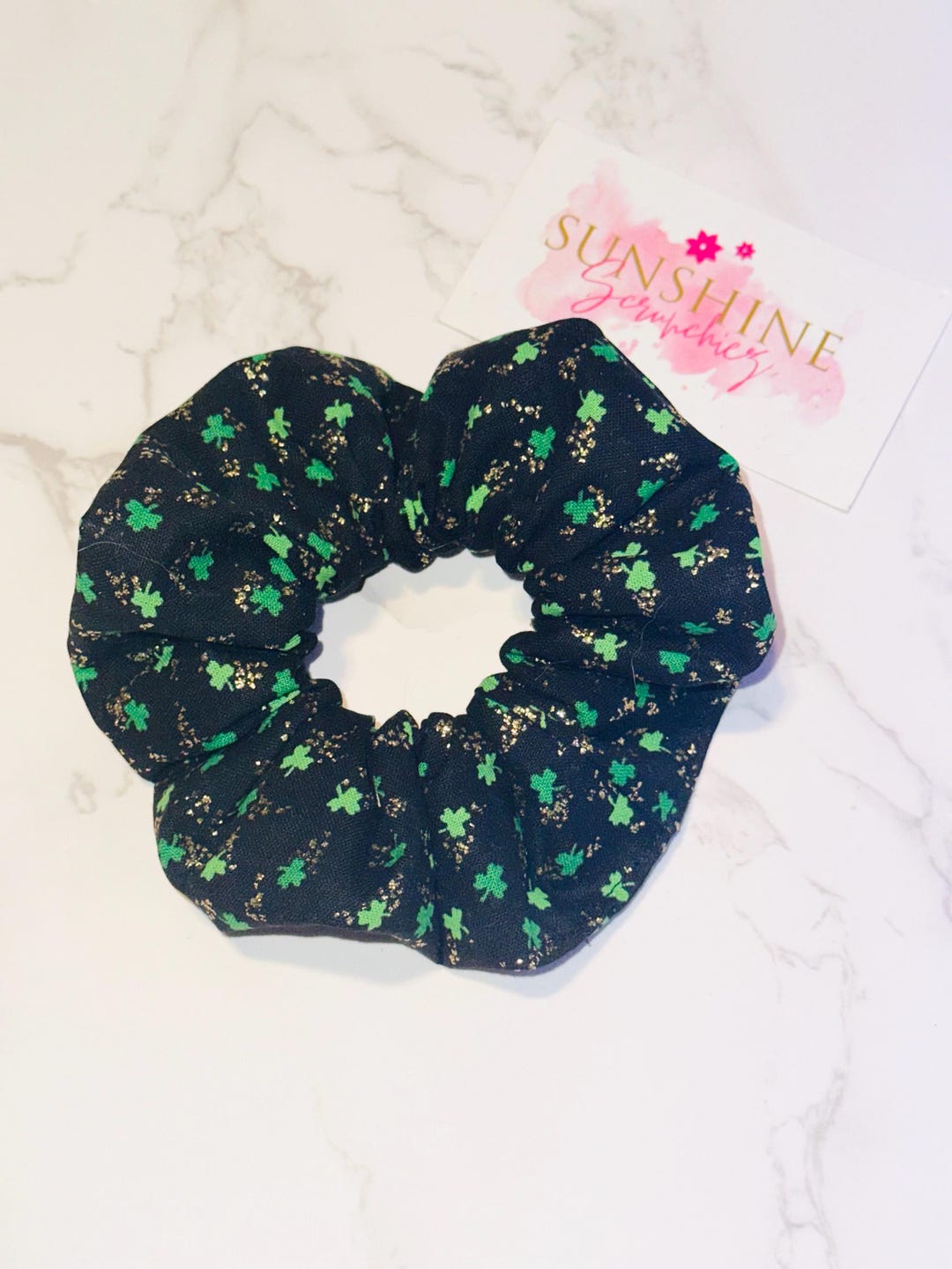 Shamrock St Patricks Day Scrunchie. Green Shamrocks With a Touch of ...