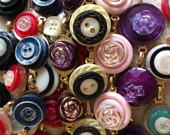 Vintage Button Bracelet on an Elastic Band - Etsy