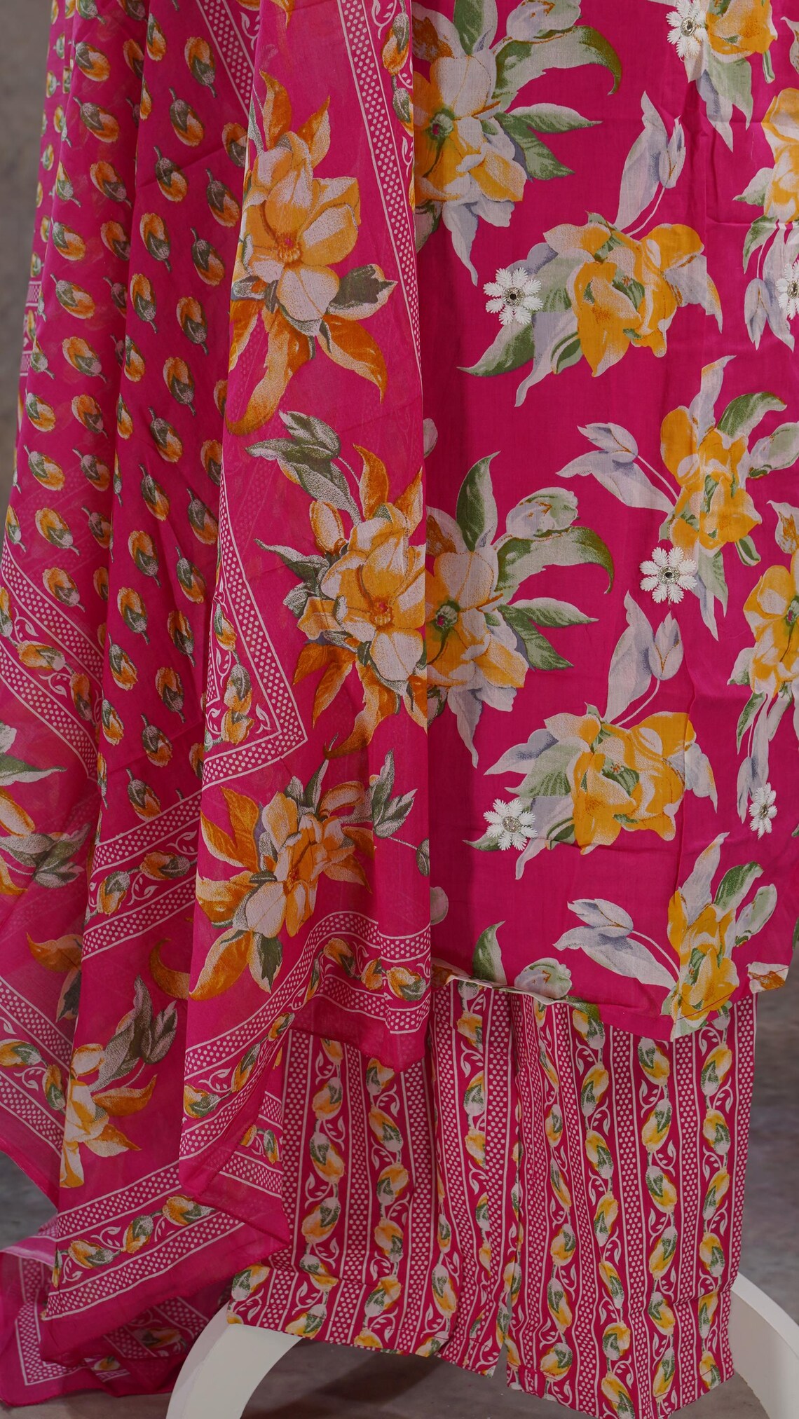 Pure Cotton Pink Floral Print Chikankari Embroidery Kurta Palazzo ...