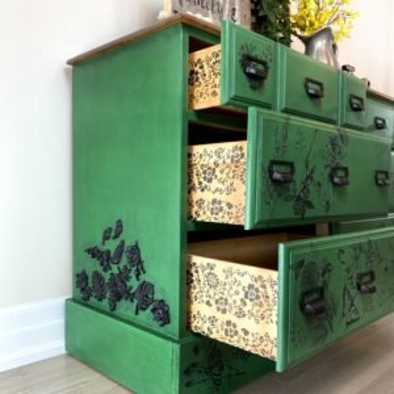 Stick and Style Stencil Roll ROYAL ANN GARDEN | Redesign With Prima ...