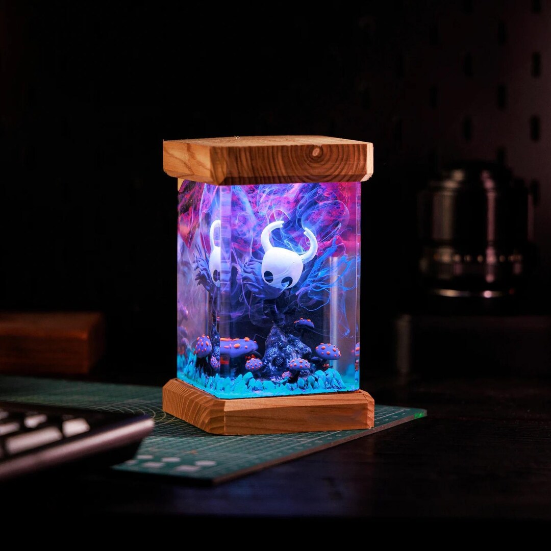 Hol.low Kni.ght Resin Epoxy Lamp, Custom Night Light, Game Decor, Resin ...