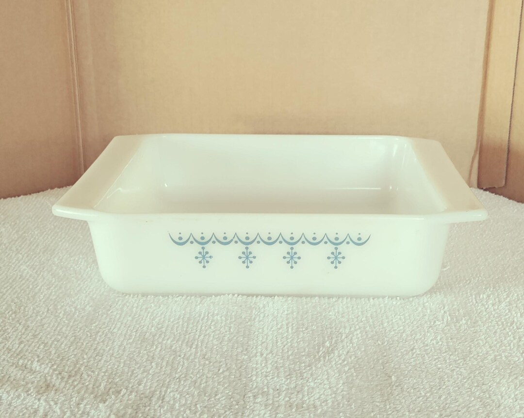 Pyrex 922 SNOWFLAKE BLUE Garland 8 X 8 X 2 Square Baking Dish - Etsy