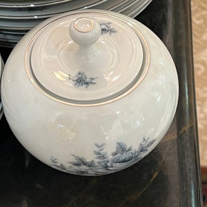 Eva Zeisel Johann Haviland Blue Bouquet Porcelain Platinum Trim ...