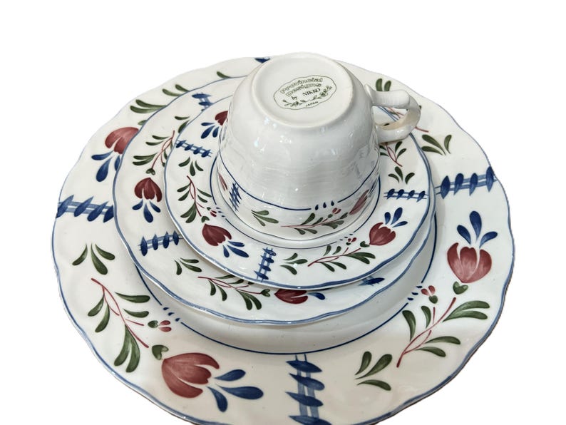 Nikko Japan Provincial Designs Avondale Five Piece Place Setting ...
