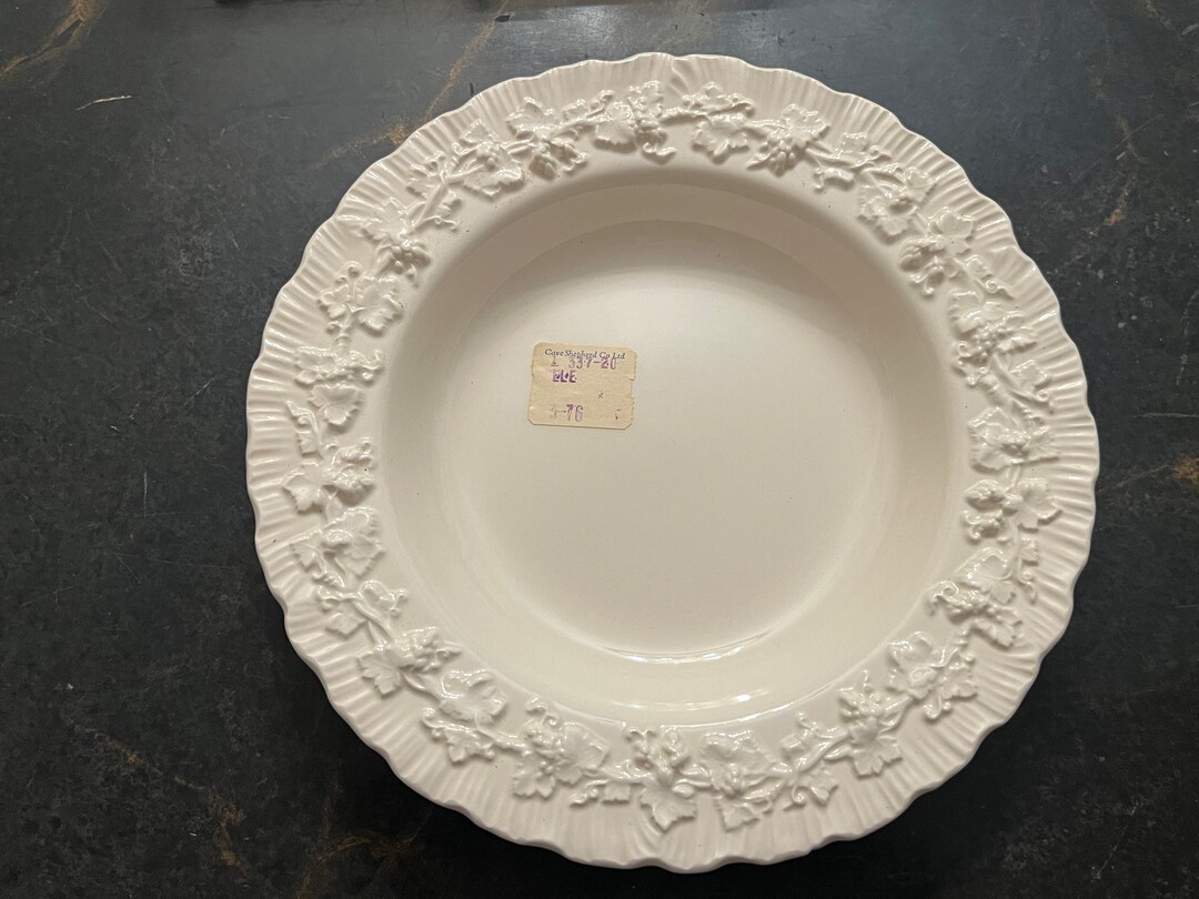Wedgwood of Etruria and Barlaston Embossed Cream on Cream Shell Edge ...