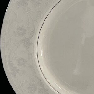 Hallmark Chantilly Lace Dinnerware Set: Platinum Trim Bone China 5 ...