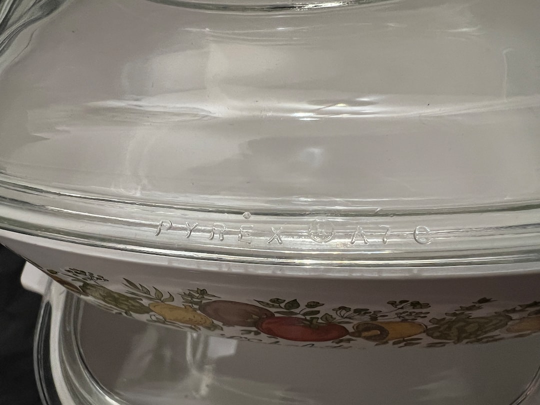 Vintage Spice O Life L'echalote La Marjolaine Casserole CORNINGWARE 4p ...