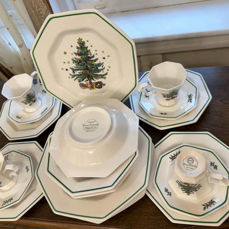 Christmastime Nikko Bowls - Etsy