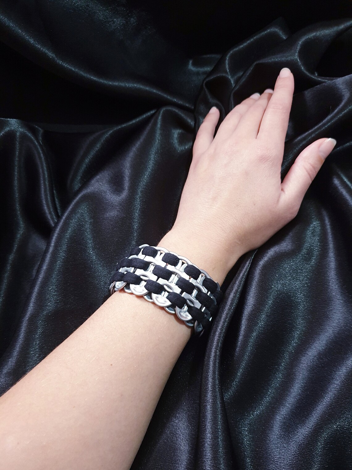 Handmade Bracelet of Recycled Tabs for Cans - Etsy