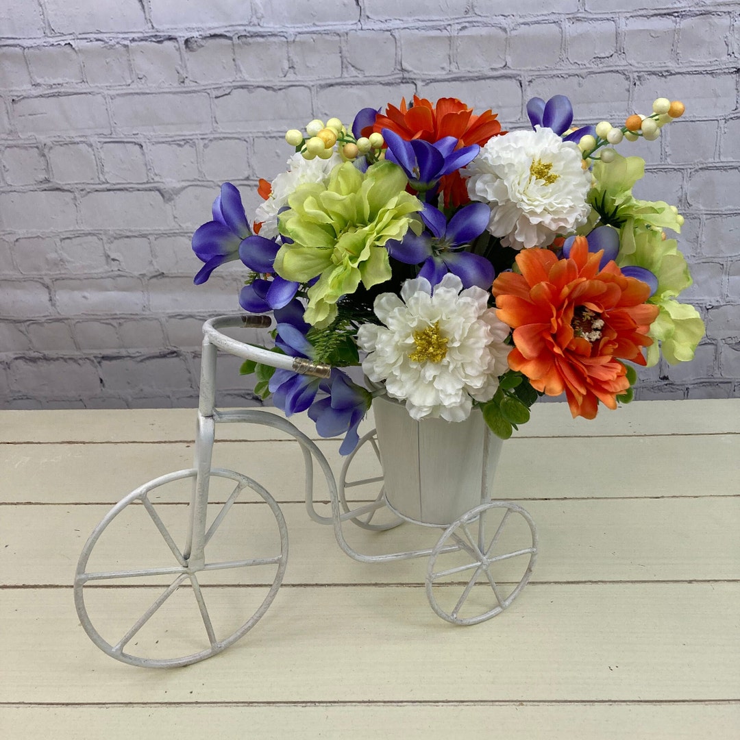 Spring Flower Table Arrangement, Summer Floral Centerpiece, Tricycle ...