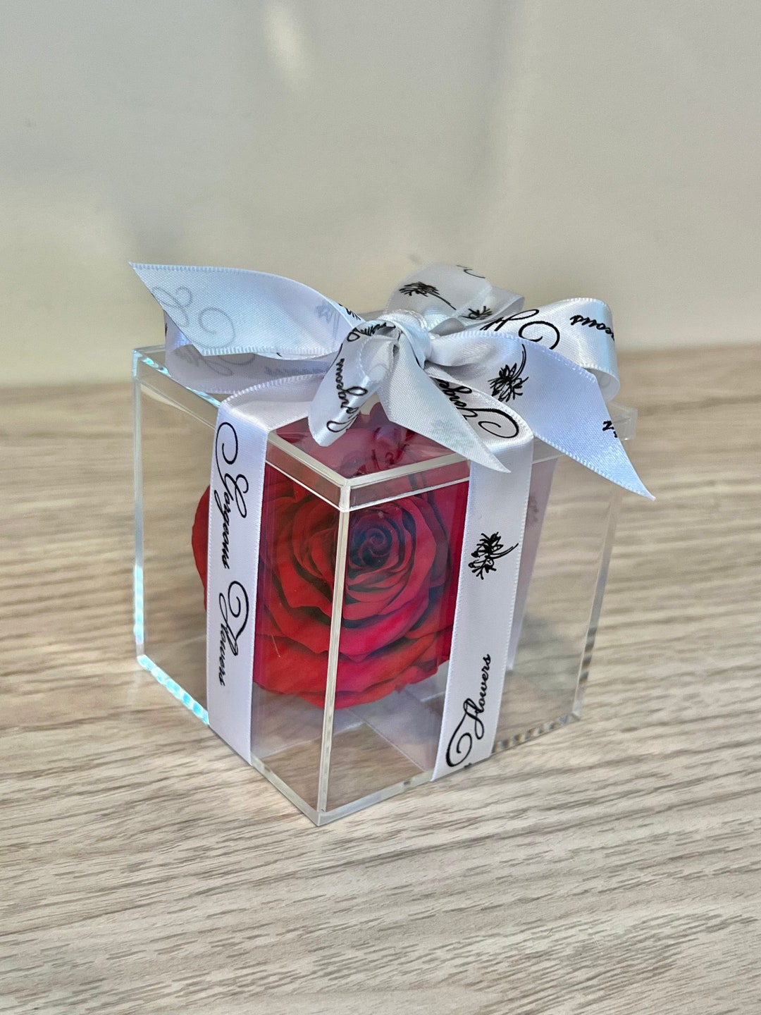 Single Preserved Rose in a Acrylic Box Forever Roses Infinity Roses ...