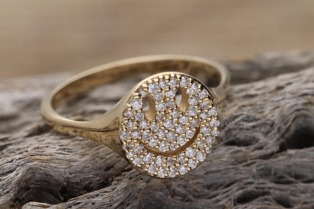 Smiley Face Signet Ring, Happy Face Gold Ring, 14kt Yellow Gold Ring ...