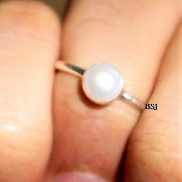 Round Pearl Ring - Etsy
