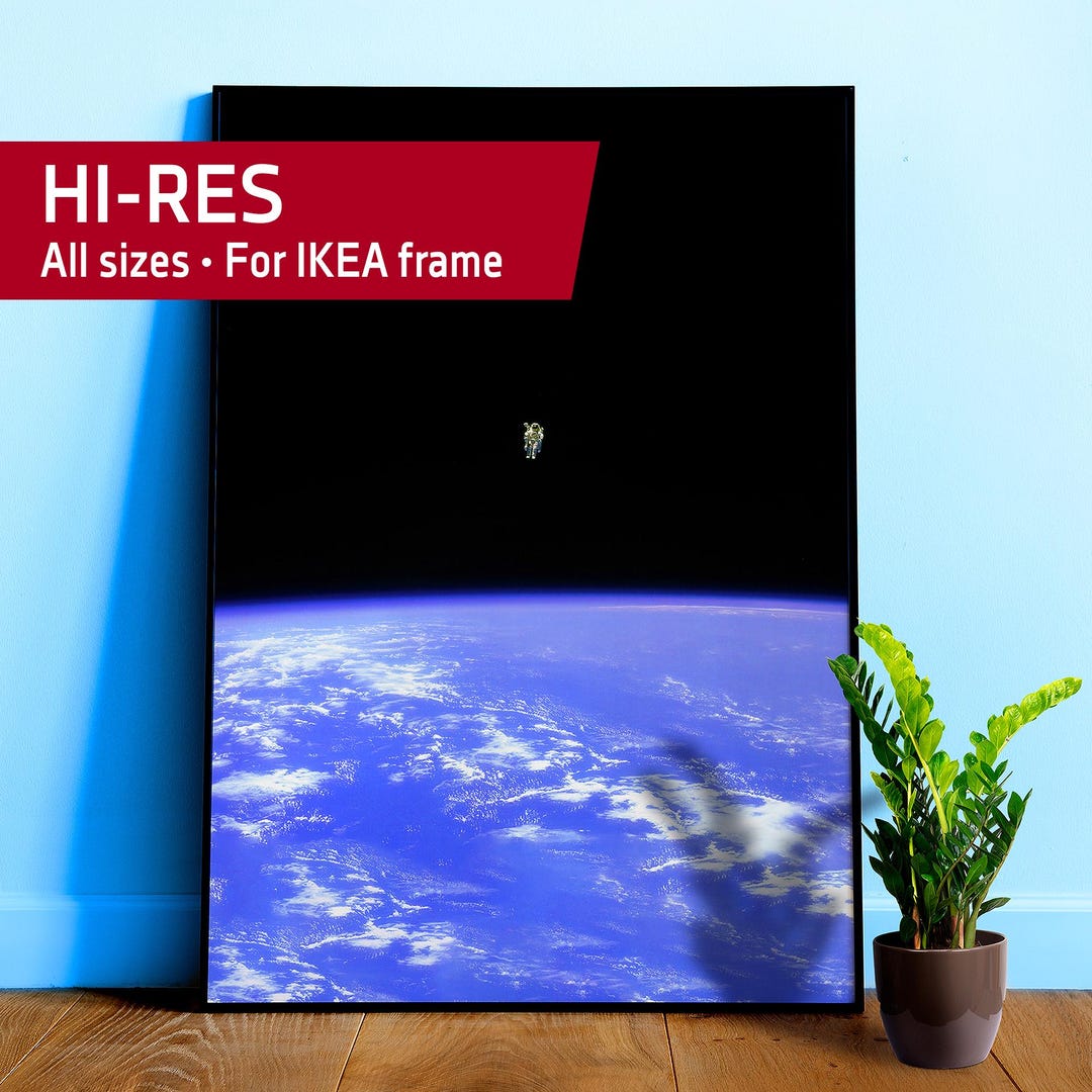 Astronaut Floating in Space: First Untethered NASA Spacewalk, 1984 ...