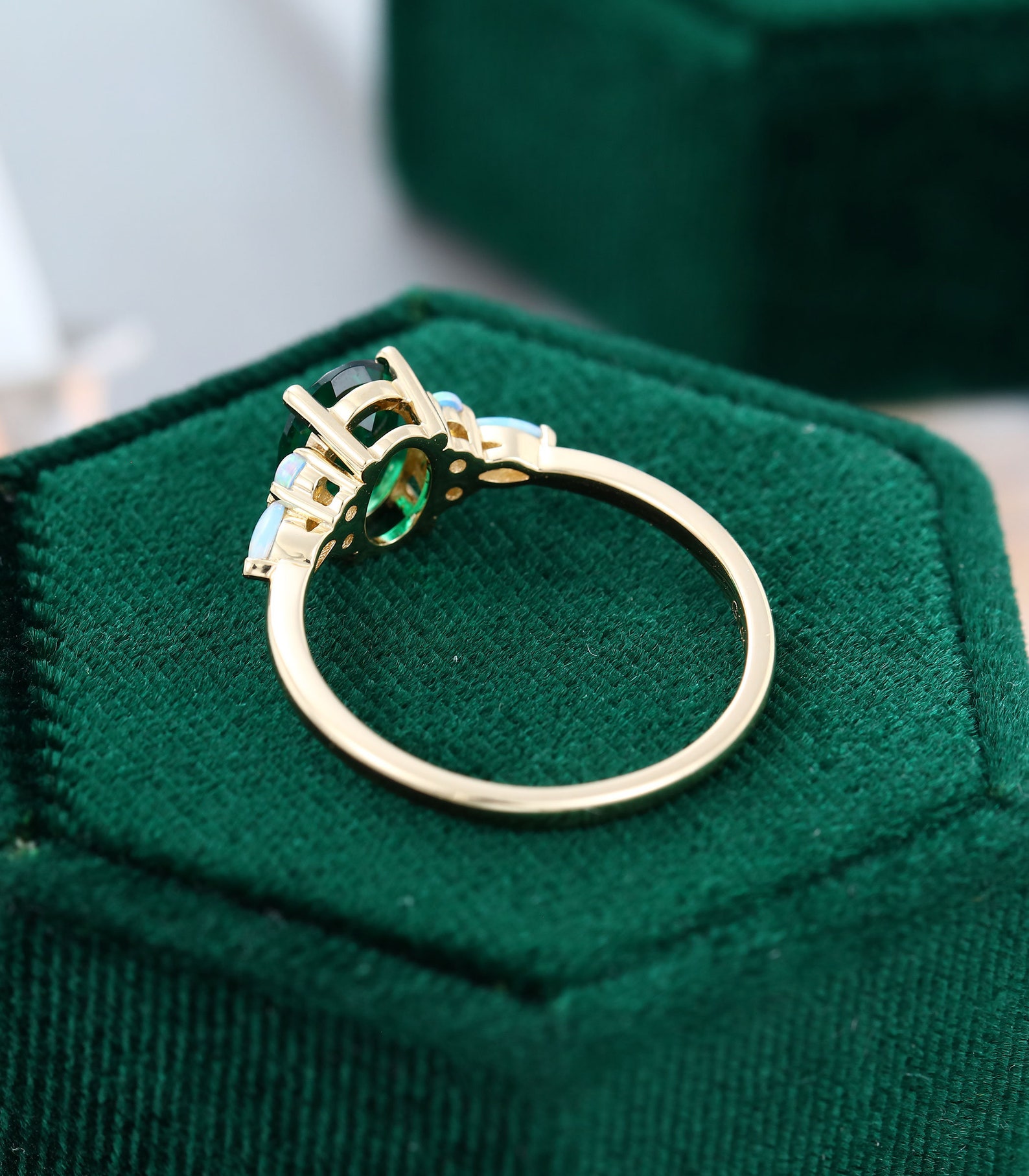 Oval Emerald Engagement Ring Vintage Ring 14K Yellow Gold Ring - Etsy