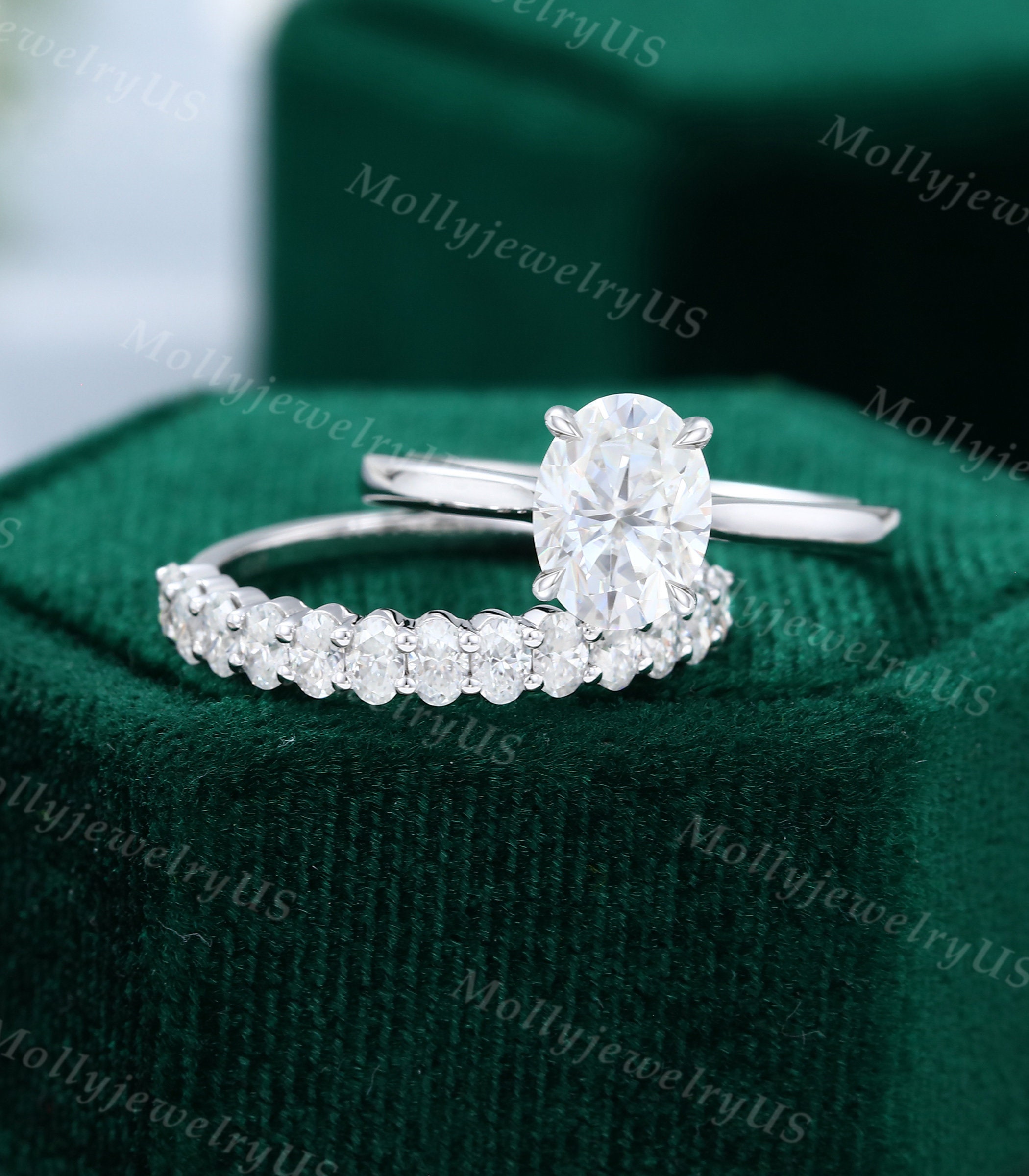 Unique Yellow Gold Engagement Ring Set Simple Oval Moissanite ...