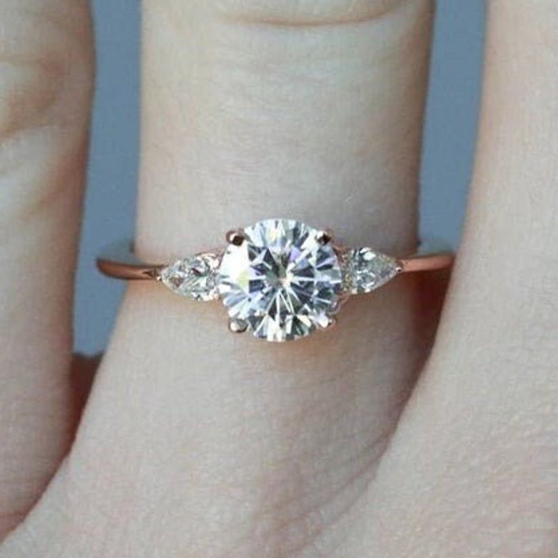 Round Stone Ring - Etsy