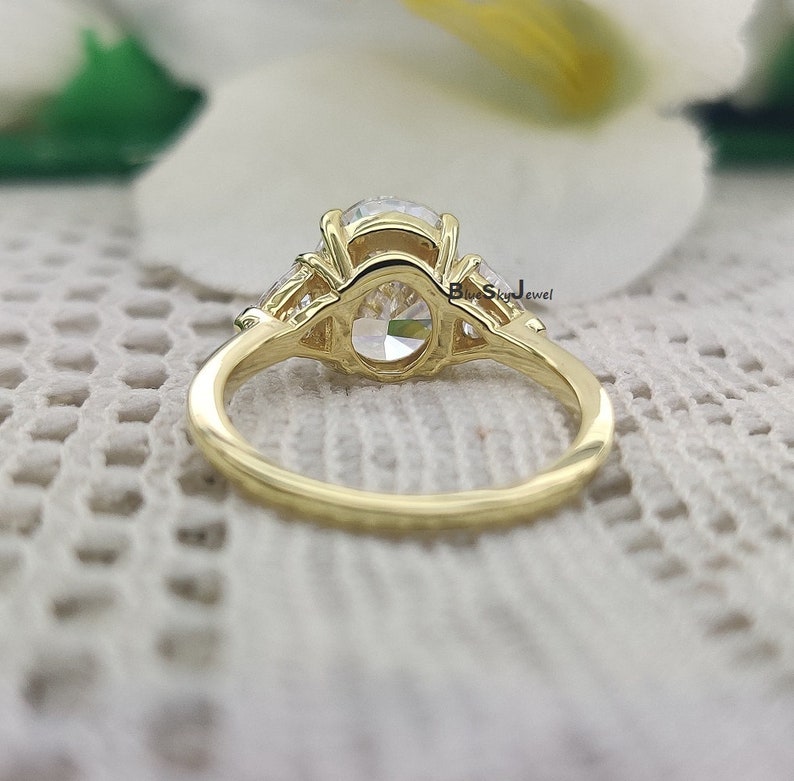 Yellow Gold Oval Cut Engagement Ring 11x9 Mm Oval Ring 2 Ctw - Etsy