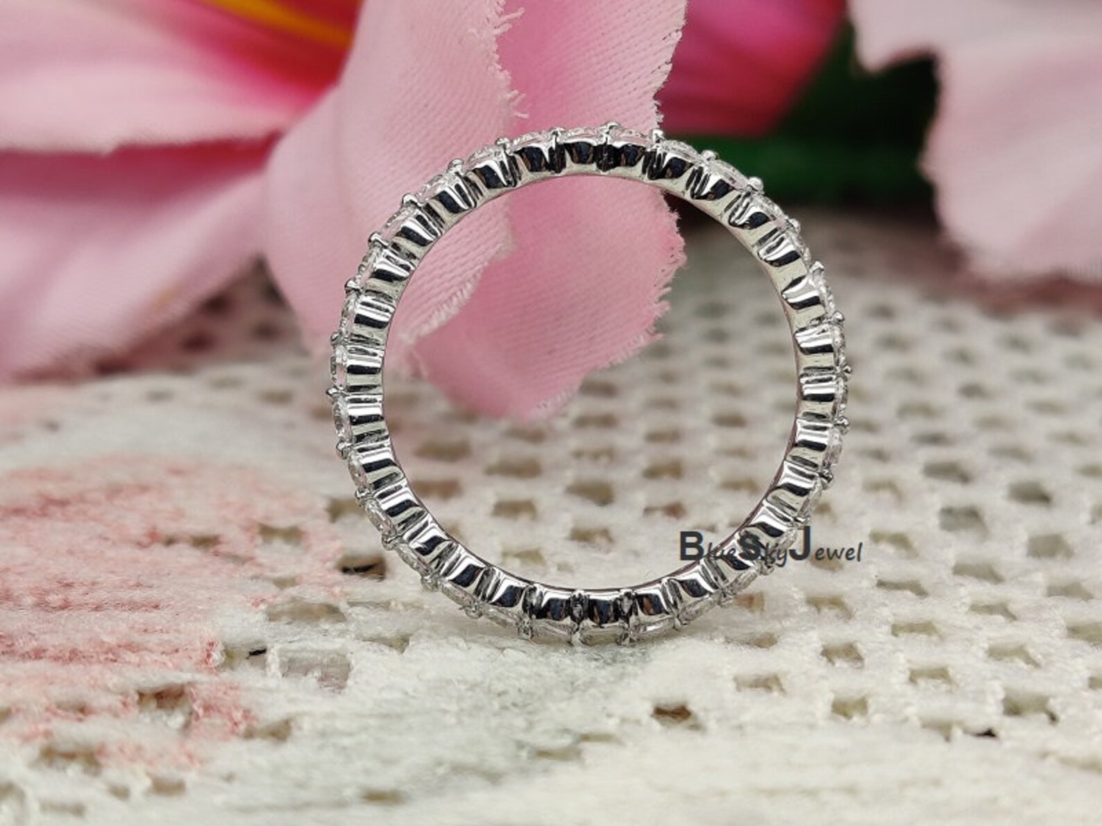 0.50ctw Single Prong Full Eternity Band/ Bubble Prong Wedding - Etsy