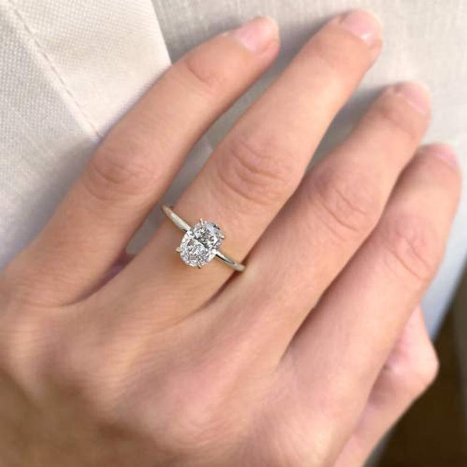 2 CT Oval Cut Simulated Lab-diamond Solitaire Engagement Ring - Etsy