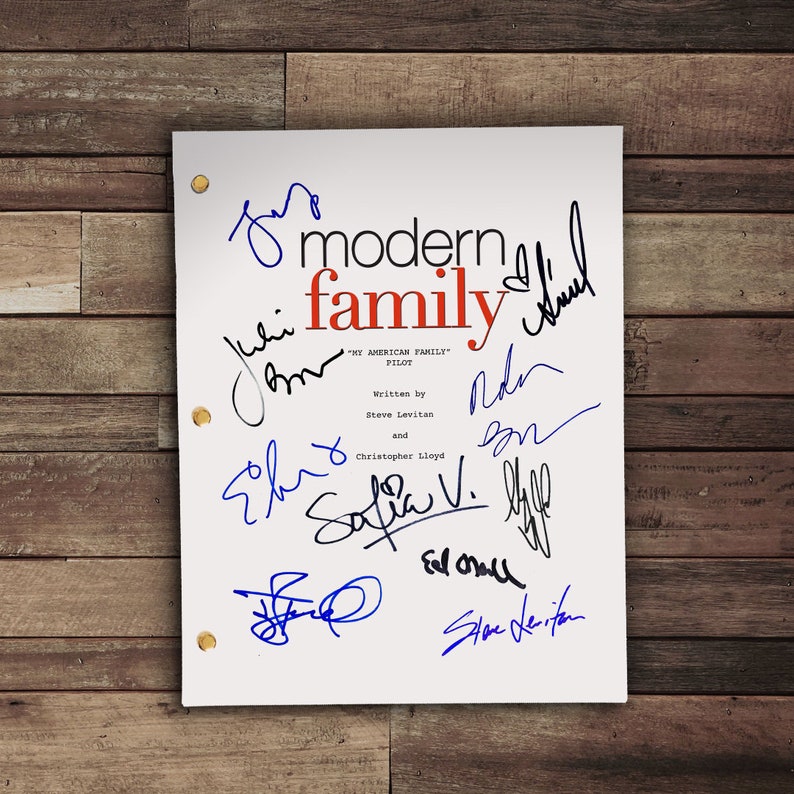 Modern Family TV Script - Signed Cast Autograph TV Series Reprint ...