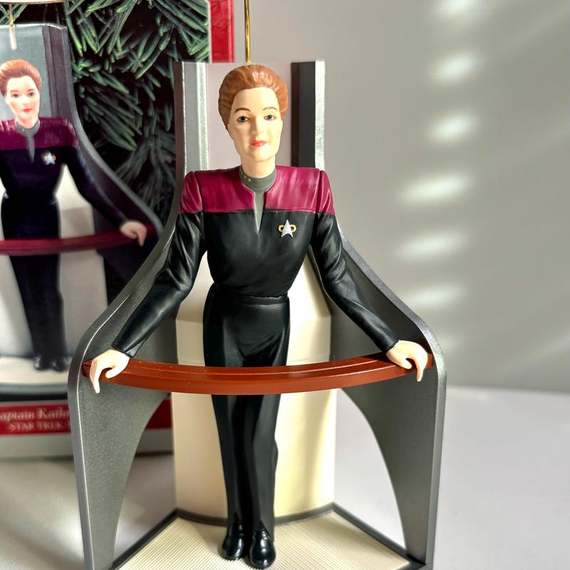 Janeway - Etsy
