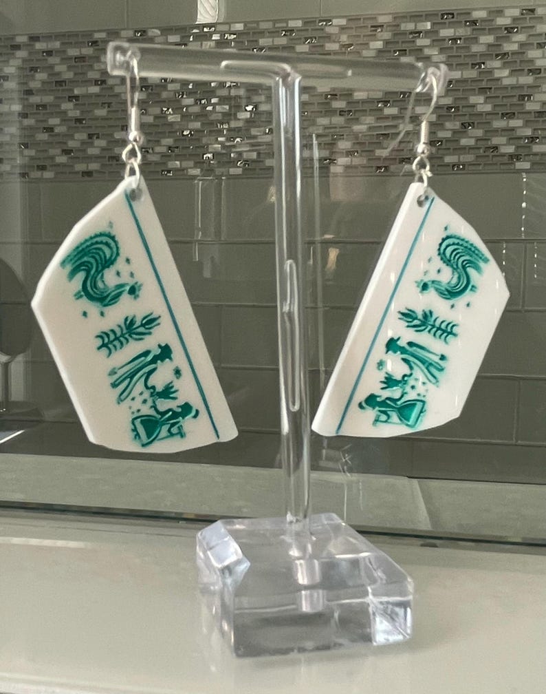 Pyrex Amish Butter Dish Earring SVG Bundle: Retro Kitchen Design ...