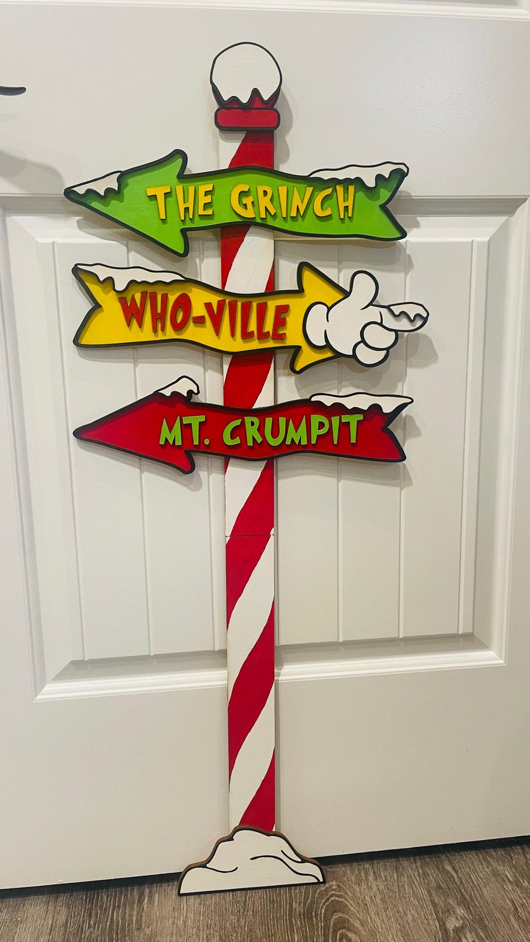 Grinch Christmas Lawn Decor SVG: Yard Sign, Wall Decor or Door Hanger ...