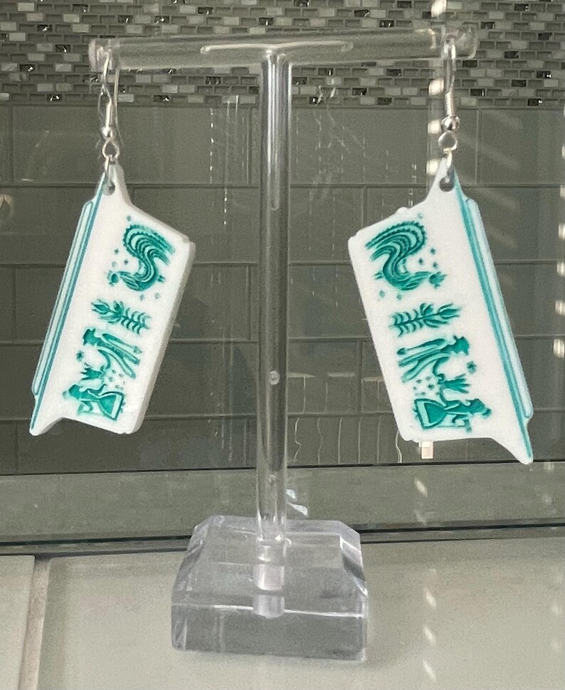 Pyrex Amish Butter Dish Earring SVG Bundle: Retro Kitchen Design ...
