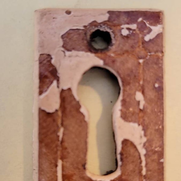 Keyhole Plates - Etsy