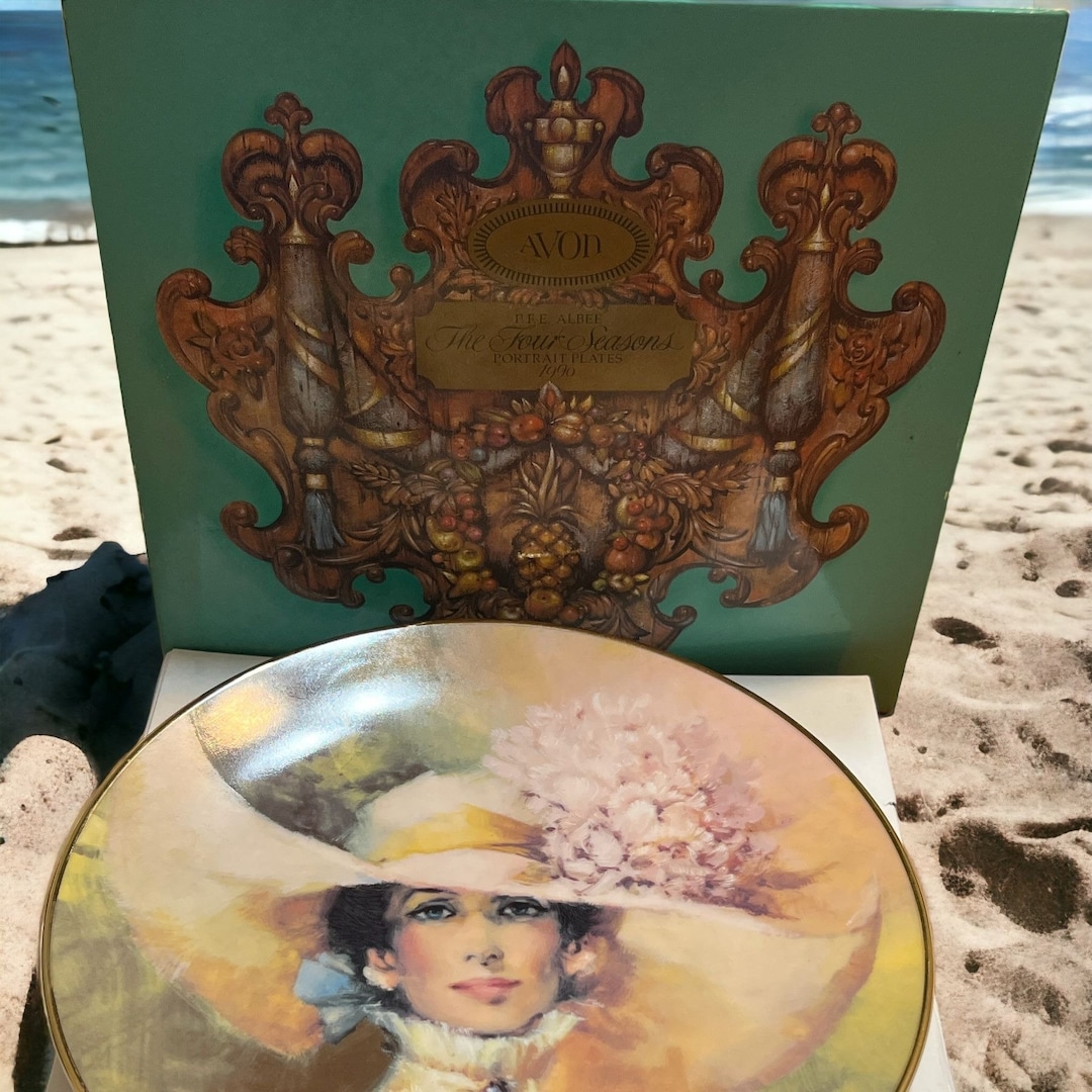 Vintage Avon 1990 Mrs PFE Albee Portrait Plate Summer's Soft Whisper ...