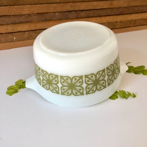 Vintage Pyrex 473, Square Green Flowers, 1 Quart Casserole Dish ...