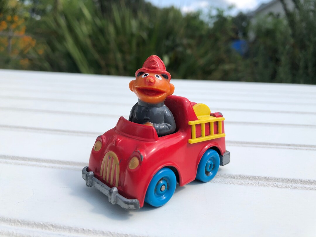 Vintage Cast Metal Fire Truck Toy, 1981 Muppets, Play Skool Toy Fire ...