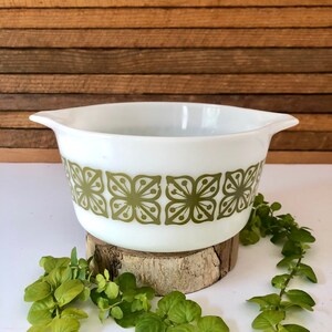 Vintage Pyrex 473, Square Green Flowers, 1 Quart Casserole Dish ...