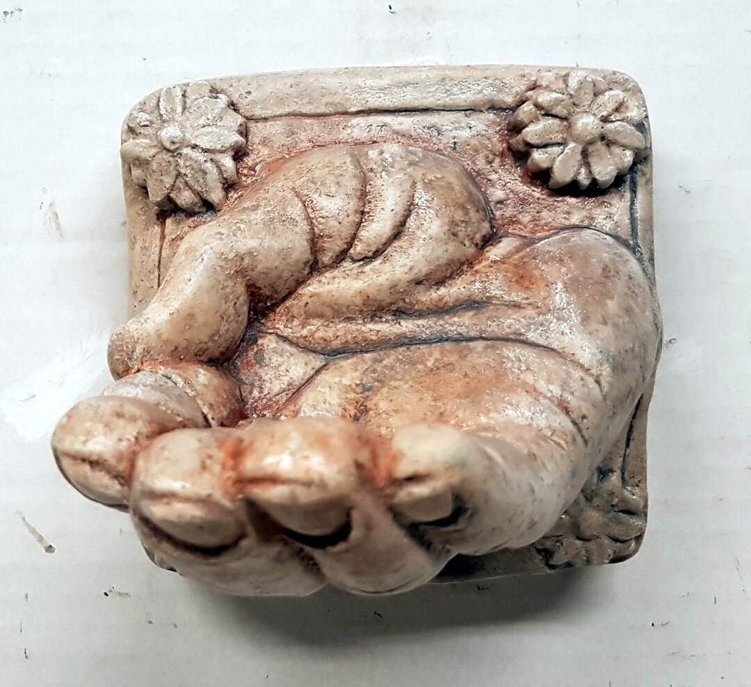 Hand Jewellery Holder 4.5 In. (11 Cm) Statue of Hand Wall Mount Holder ...