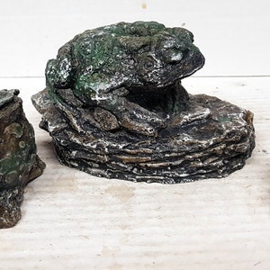 Funky Toads, Concrete Toads, Set of 3, 4in(10cm), Garden Toad, Concrete ...