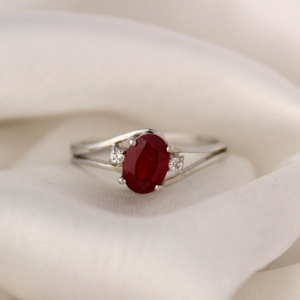 July Birthstone Ring - Etsy