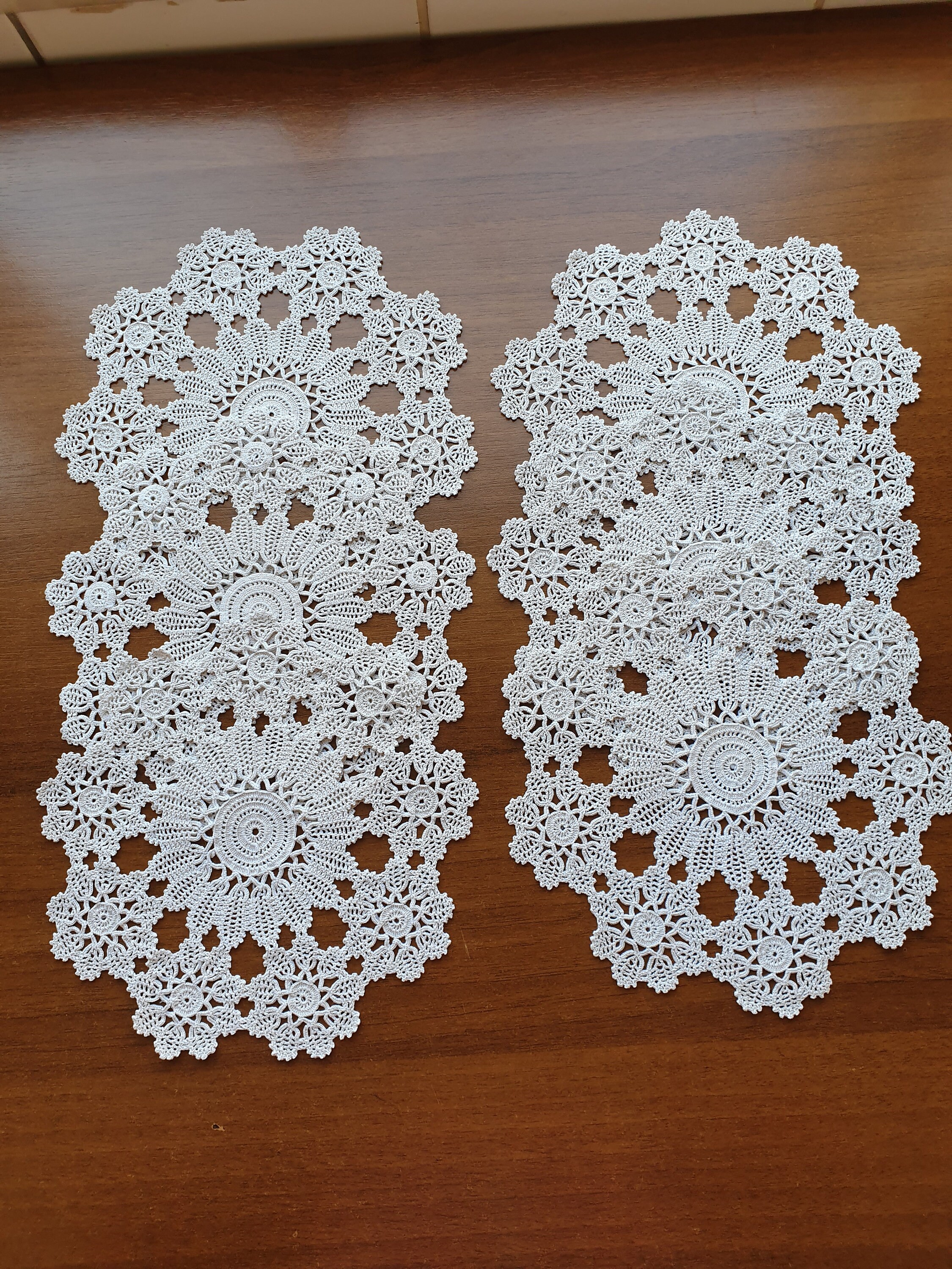 2 Pcs.gorgeous Handcrafted Doily. Table Decor. Lace Coffee Table Cover ...