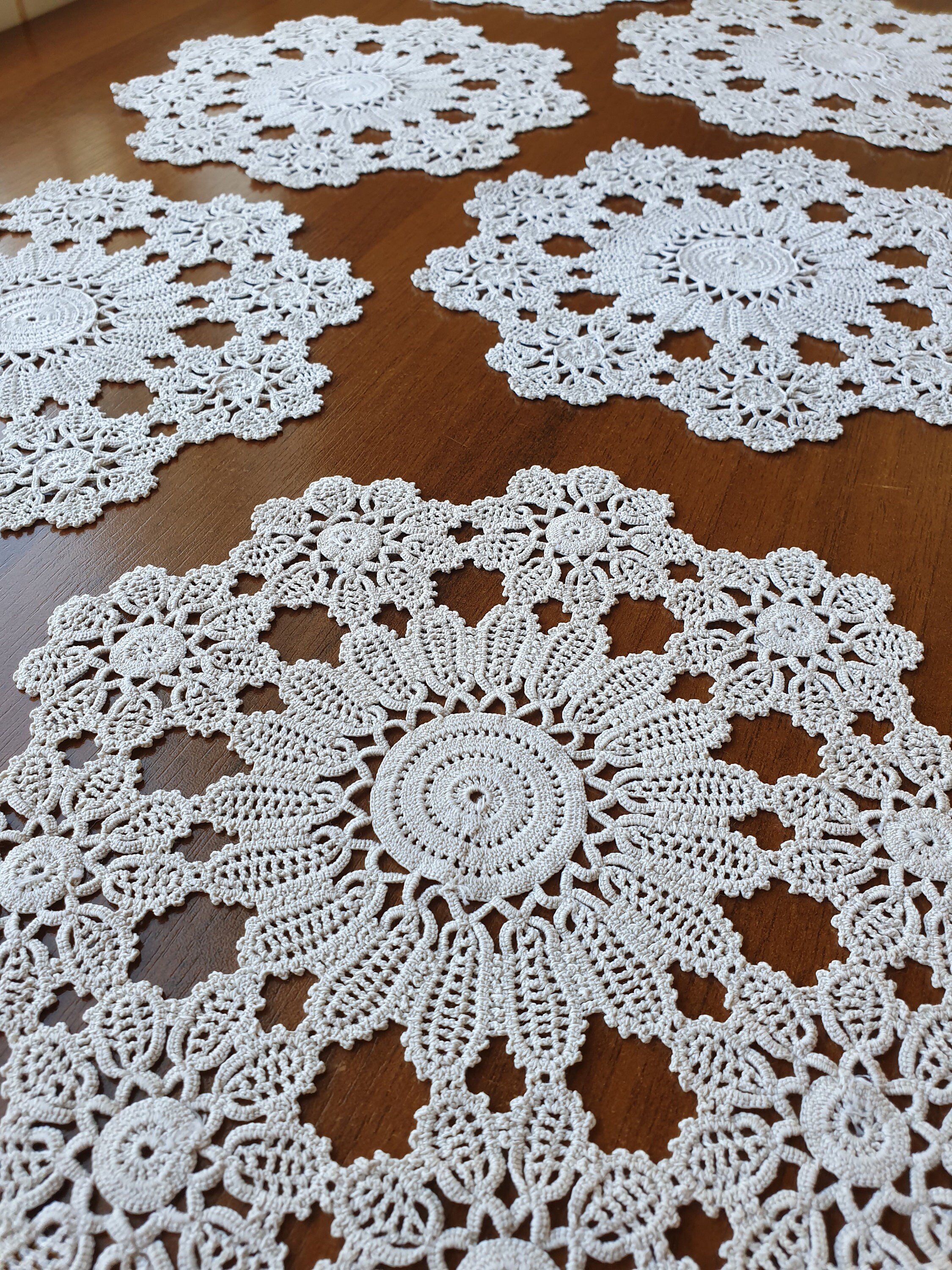 2 Pcs.gorgeous Handcrafted Doily. Table Decor. Lace Coffee Table Cover ...